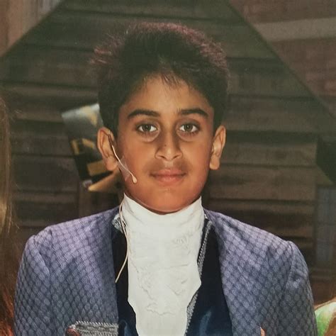 Waruna Arawgoda Youtube