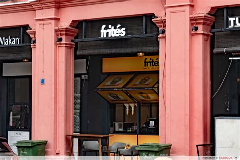 Frites Has Loaded Beef Chachos In A Bag With Cheese Jalapeno And More