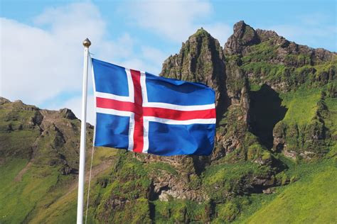 🇮🇸 Iceland Flag Unveiled Colors Meaning Coat Of Arms Flag Map And