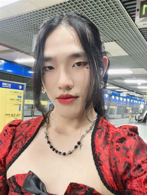 第一次在偽娘版發文 偽娘板 Dcard