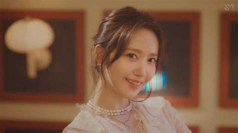 少女時代 ユナ＆アン・ボヒョン出演映画「悪魔が引っ越してきた」メイン予告編を公開 Kstyle