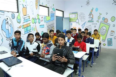 Samsung Reaffirms Commitment To Poweringdigitalindia Adds Smart Classes To 80 More Navodaya