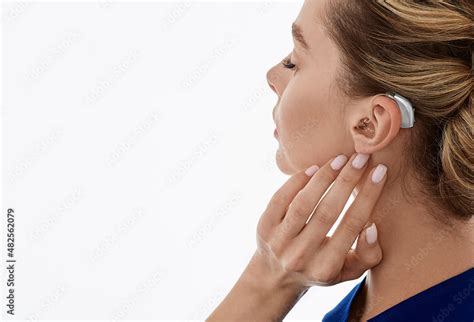 Hearing Aids Hearing Solutions Woman Enjoys A Full Life And Can Hear Surrounding Sounds Thanks