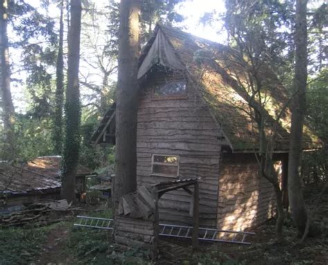 Tinkers Bubble The Magical Off Grid Community Hidden In The Somerset