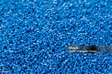 White Plastic Grain Plastic Polymer Granules Hand Hold Polymer Pellets