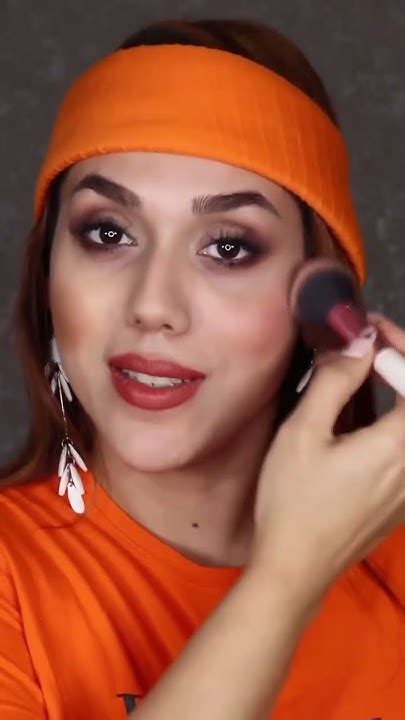 میکاپ قراره چهره مارو متعادل تر و زیبا تر کنه پس باید یه سری چیزا رو رعایت کنیم Youtube