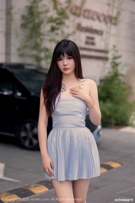 Flat And Faking Arude Aka 薇薇 Aka Wei Wei