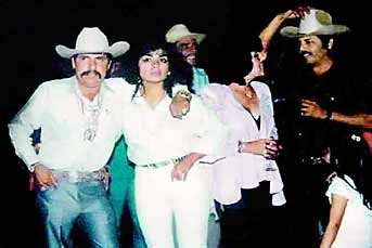 La Reyna Del Pacifico Sandra Avila Beltran Mas De La Unica Reyna