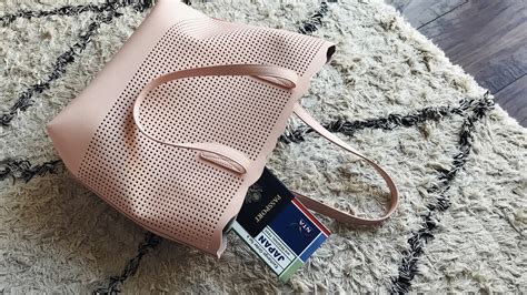 Diy Detachable Tote Lining These Days