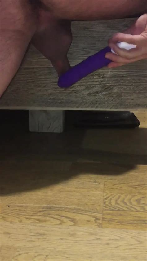 Ordenhando Dois Orgasmos Arruinados Usando O Vibrador Do Meu Colega De