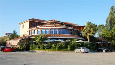 Pilo Lala Restorant Hotel Konjat Reviews And Photos