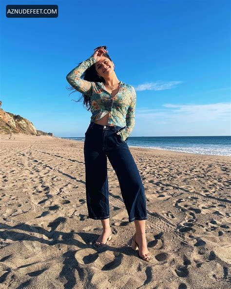 Fallon Smythe Feet Aznudefeet