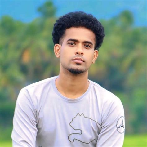 Pürüßh Pûgâl Purush Pugal • Threads Say More