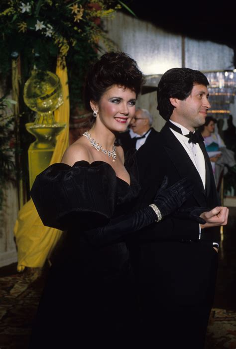Golden Globes 80s Red Carpet Style Lynda Carter Wonder Woman Bruce Willis Top Guns