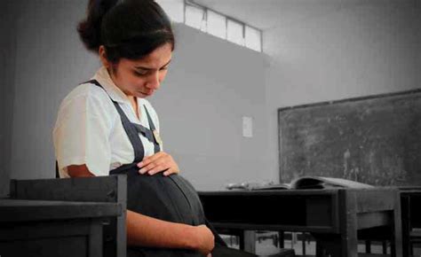 Escuela Católica Expulsa A Alumna Embarazada Fue Sancionada Astrolabio