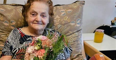 Grad 90 Let Fride Grah Družina Vsak Dan S Teboj