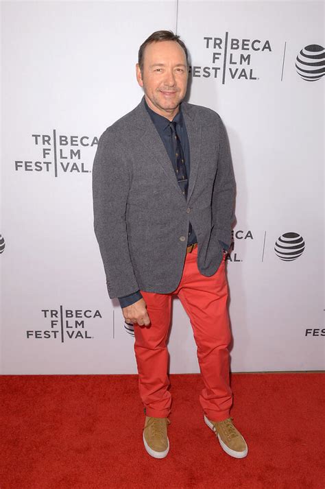 קווין ספייסי פונה לעזרה וטיפול