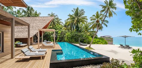 Review The St Regis Maldives Vommuli Resort Luxury Travel Diary