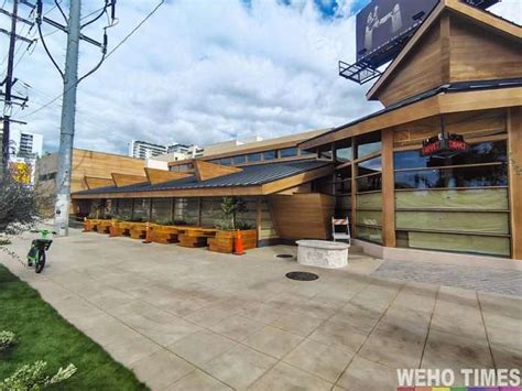 Update West Hollywood Luxury Grocery Dining Concept Laurel Supply