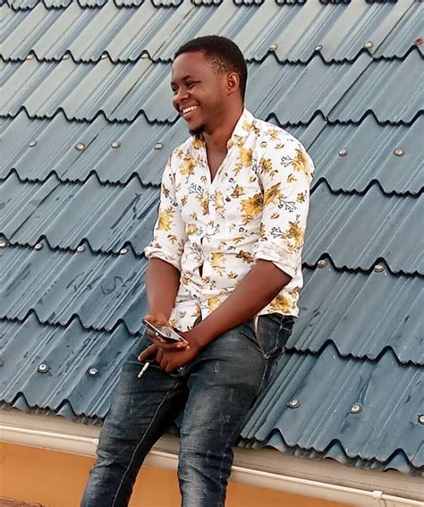 Mumbere Moses Medium