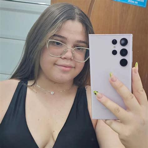 Rafaelagubert On Threads