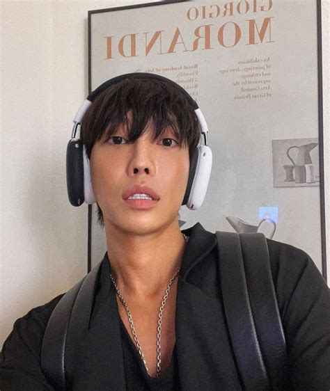 Yoo Seung Jun Selcas