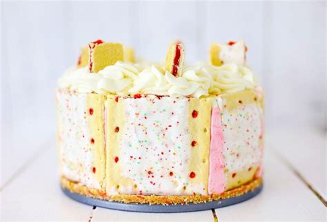 Strawberry Pop Tart Cheesecake
