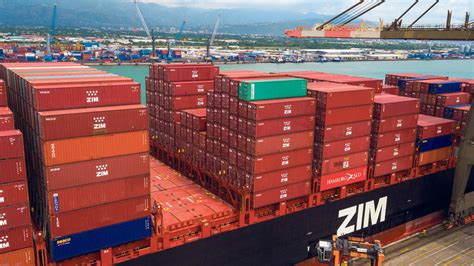Hapag Lloyd Eyes Zim Acquisition Workers Push Back Ctech