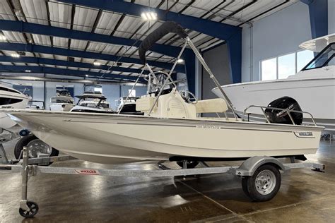 2026 Boston Whaler 150 Montauk Pensacola Estados Unidos
