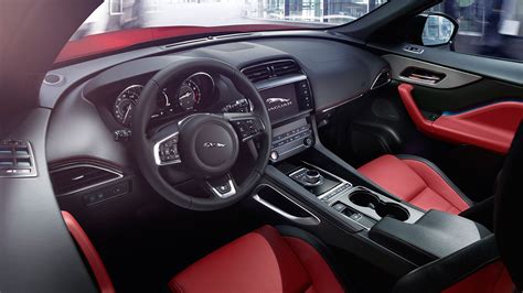 15700496 2020 Jaguar F Pace Svr Interior