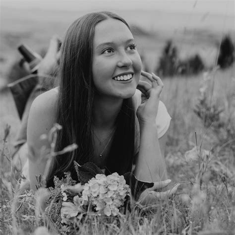 Natalie Seitzinger N Seitzinger Snapchat Stories Spotlight And Lenses