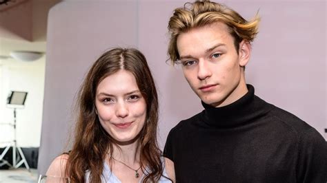 Druhá řada Sex O´clock Potvrzena Seriál Bude Opět Bořit Tabu Tv Nova