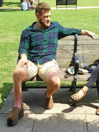 Spotted This Beautiful Beefy Guy Relaxing At The P Tumbex