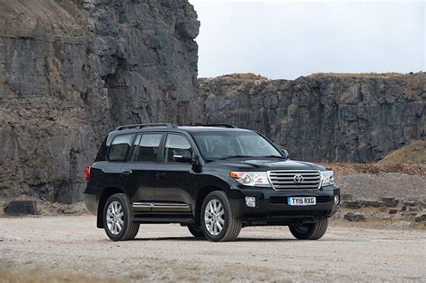 Toyota Land Cruiser 200 V8 Specs Performance And Photos 2011 2012