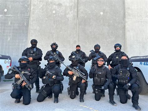 Pm Ba Homenageia 210 Policiais Por Bravura E Dedicação Candeias Mix