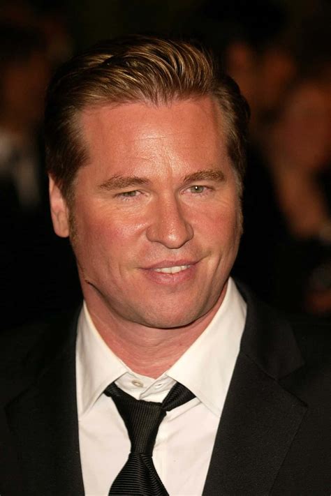 Top Gun Star Val Kilmer Dies Of Pneumonia Rt