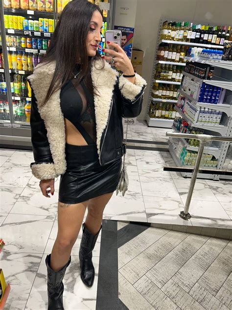 Do I Look Sexy In My Outfit Today R Sexybutnotnude