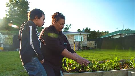 Te Arawa Whānau Ora Healthy Families Whānau Using The Whenua For