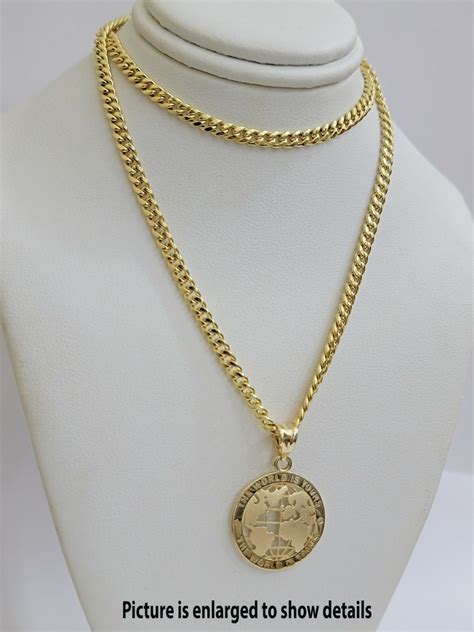 Cuban Link Chain With Pendant
