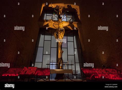 Interior Of The Chapel Of The Holy Cross Sedona Arizona Usa Stock