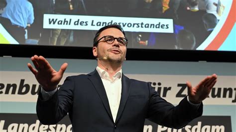 Betrunken Auf E Roller Erwischt Wer Ist Jan Redmann Der Cdu Spitzenkandidat Mozde