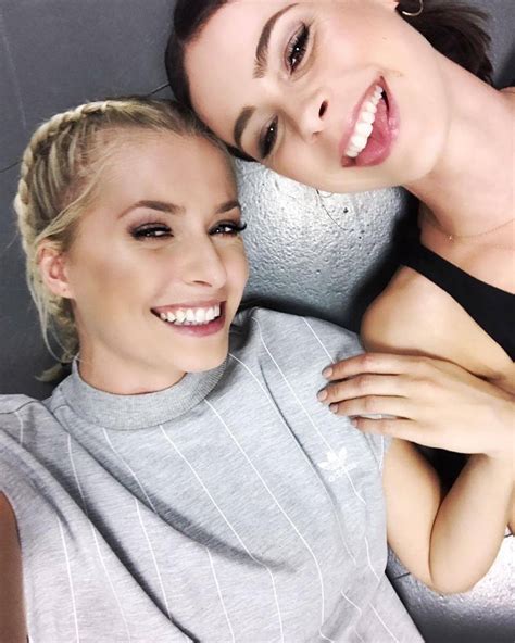 Lena X Lena Scrolller