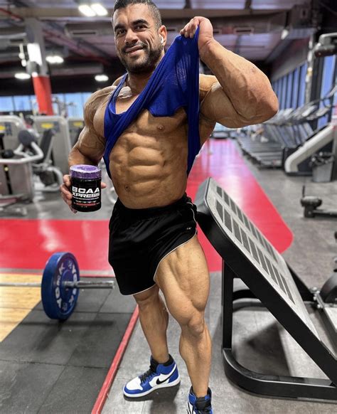 Ifbb Pro Bodybuilder Sahar Kazes “welcome ” Straight Men Obsession