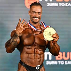 La Leyenda De Mister Olympia Chris Bumstead Cbum Se Vuelve Loco Con