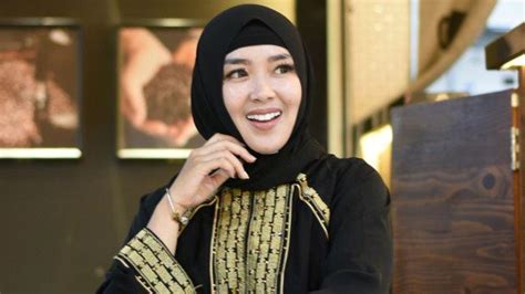 Sosok Vanessa Ziandry Putri Aka Mommy Deve Jaga Profesionalitas Dengan
