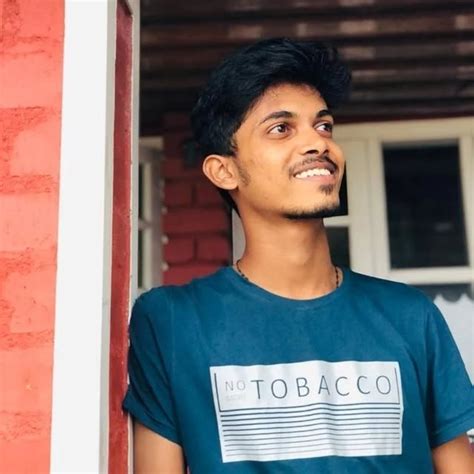 Ashwin Thomas Ashwiin Thomas • Threads Say More