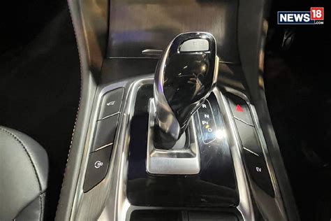 Mg Ehs Plug In Hybrid Electric Suv In Pics See Design Interior