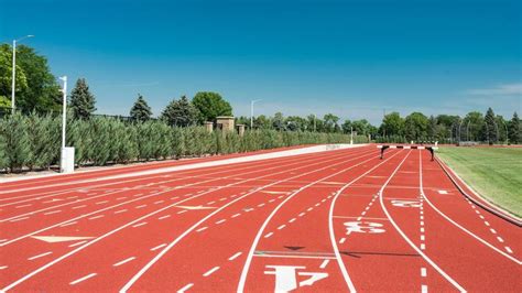Coyote Track And Field Adds 10 University Of South Dakota Athletics