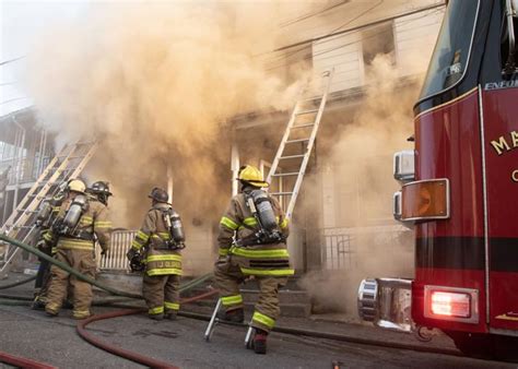Pennslyvania Firefighter Mayday On The Roof Firefighter Down