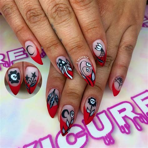 Pin By ️‍🔥ֆʏʟʋɨ ️‍🔥 On Nails 💅🏻 Rockabilly Nails Skull Nails Gothic